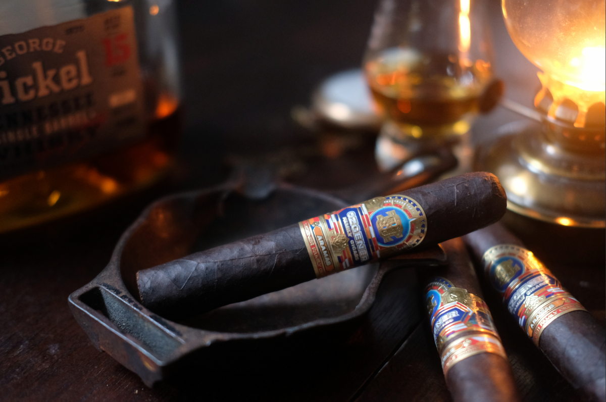 Ozgener Family Cigars Aramas – Standard & Twain
